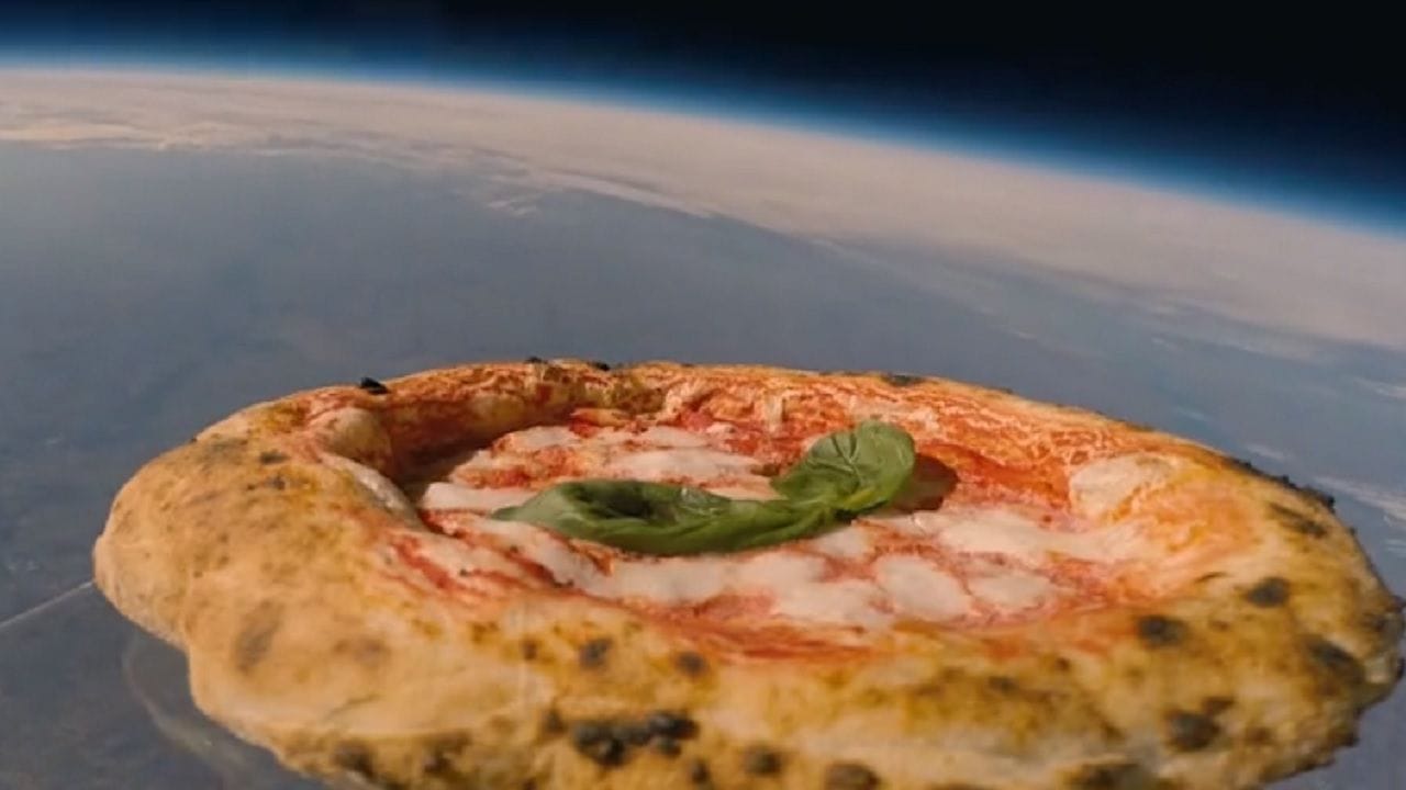 La pizza viene spedita nello spazio! - Accademia Pizzaioli