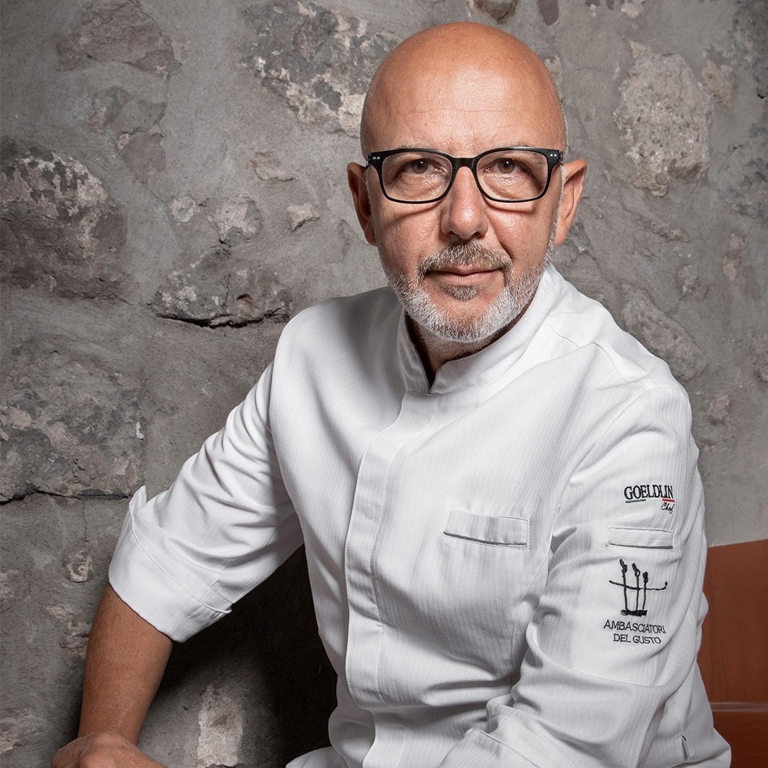 Dinner in the Sky, la pizza si gusta a 50 metri d'altezza - Accademia ...